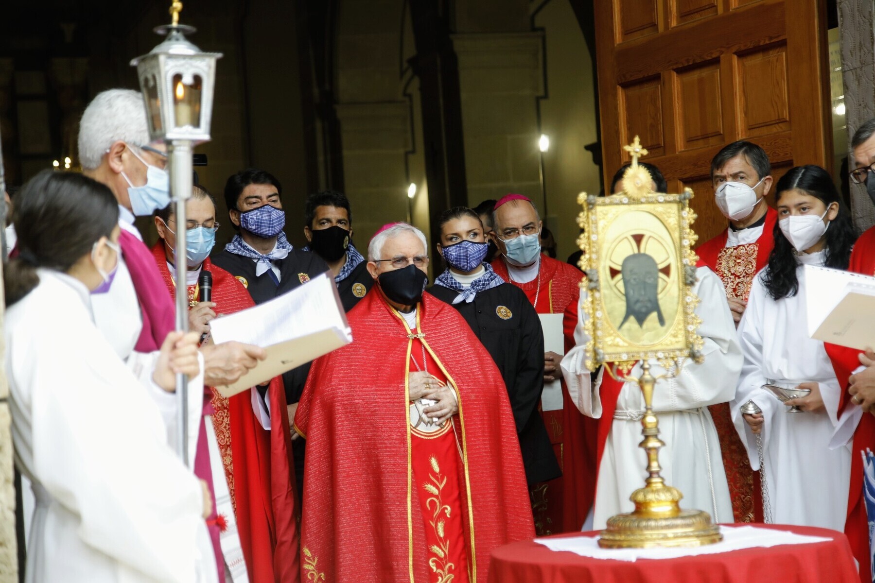 Celebración de Santa Faz pasada por agua y sin incidentes - ALACANTÍ TV